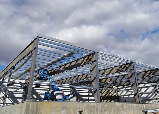 Irregular Shape Prefab Steel Structure Building For Workshop Earthquake Proof