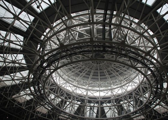 Q235B / Q345B Commercial Steel Frame Buildings For Sports Center Irregular Shape