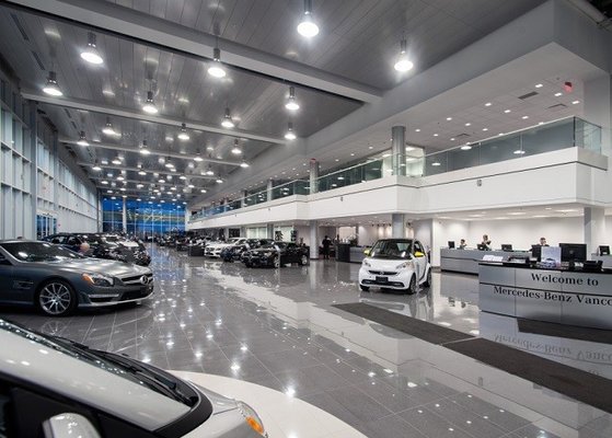 Prefabricated Commercial Steel Frame Buildings Car Sales Shop With Mezzanine As Offices