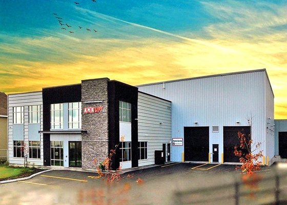 CE Certificated Steel Structure Workshop With 20 Tons Crane Eco - Friendly