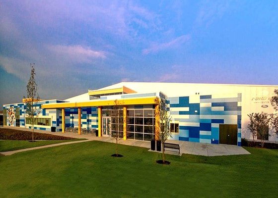 Painting Steel Frame Building Kits / Steel Structure Building For Ice Sport Center