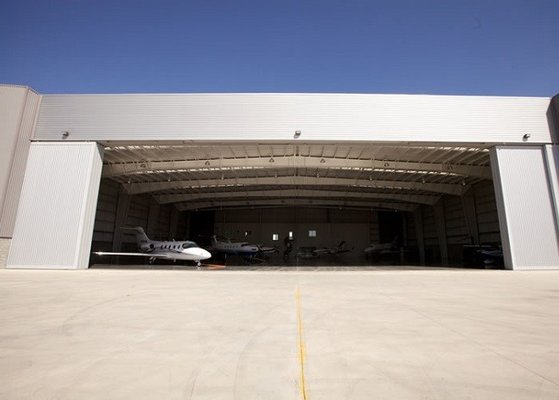 9 Points Prefab Steel Buildings / Aircraft Hangar Buildings With Parapet Wall