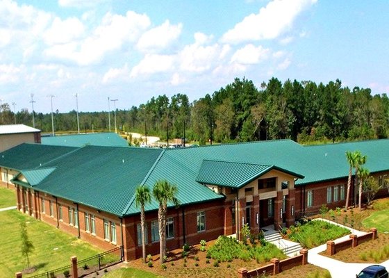 Corrugated Roof Sheets Prefab Steel Structure Building H Beam Supported CE Certified