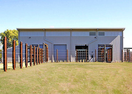 Clear Span Rigid Frame Prefab Steel Structure Building For Animal Barn