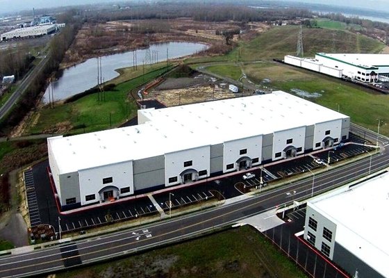 Massive Large Span Industrial Steel Frame Building Shell With Concrete Slab Wall Type