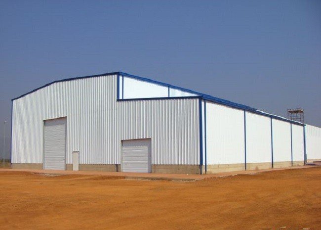 Q235B / Q355B Prefabricated Steel Workshops Different Height Span And Slope