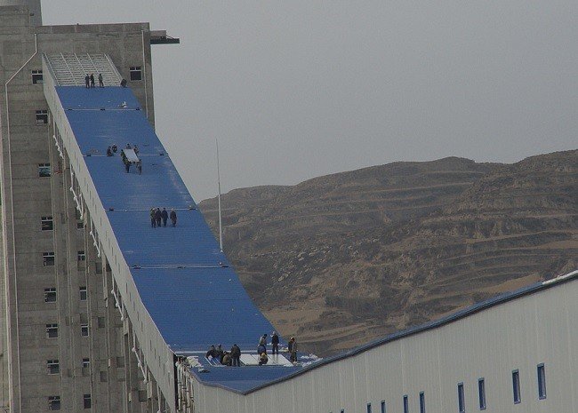 Pre Engineered Belt Conveyor Structure Ready Made Steel Structures For Cement Plant