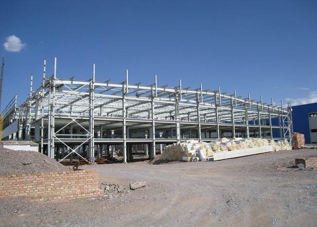 Multiple Span Pre Built Steel Buildings / Steel Frame Workshop With Mezzanine