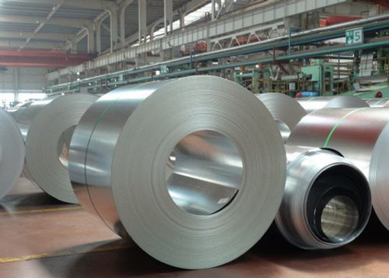 Slight Oiled Hot Dipped Galvanized Steel Coils , Gi Roll Regular Spangle