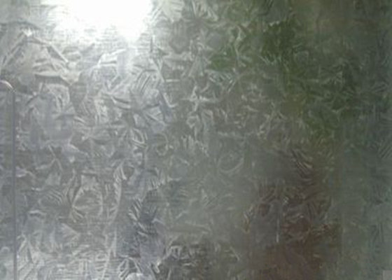 Slight Oiled Hot Dipped Galvanized Steel Coils , Gi Roll Regular Spangle