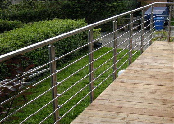 Outdoor Building Railing , 8mm SS316 Stainless Steel Rod Railing Anti Corrosion