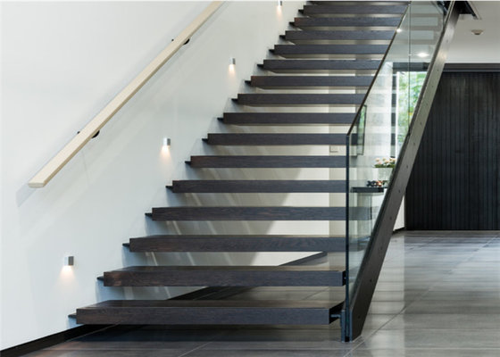 Flexibility Modern Steel Staircase With Wood Treads , Customized Design