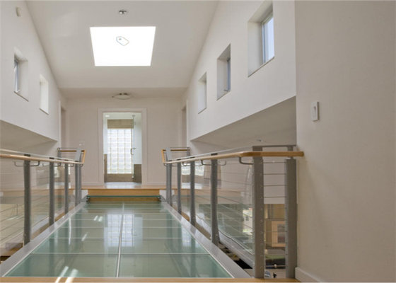 Exterior Customized Design Stainless Cable Stair Railing System , Stainless Steel Decking Balustrade