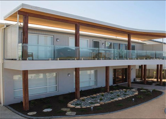 Frameless Building Railing Powder Coating Surface Treatment For Exterior Balcony Customized