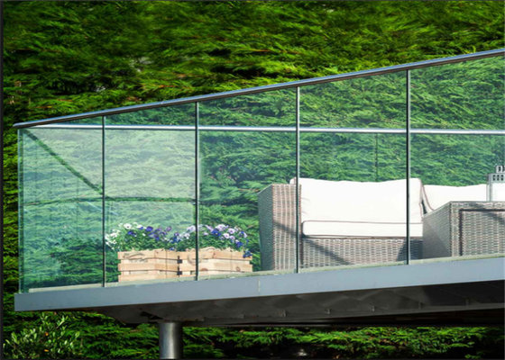 Aluminum Glass Balcony Railing , Outdoor Deck Railing Corrosion Resistance