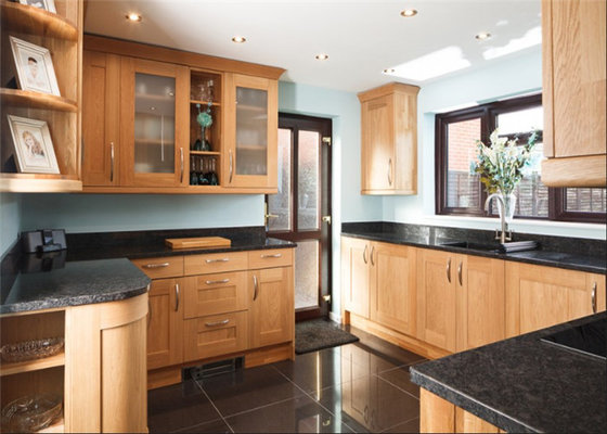 Paint Finish Solid Wood Kitchen Cabinets Blum / Dtc Hardware With Granite Countertop