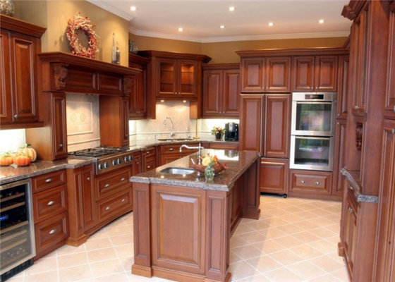 Modern Solid Wood White Kitchen Cabinets MDF Board With Single Sink / Faucet