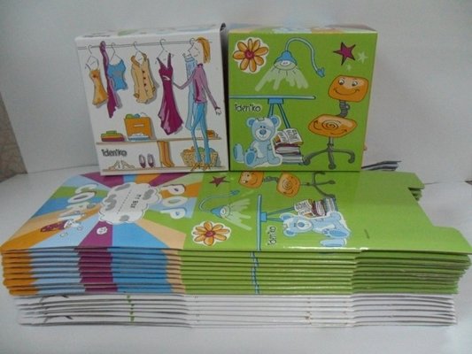 Caixa de cartão ondulado do papel de embalagem dos artigos de papelaria dobrada com 3 camadas