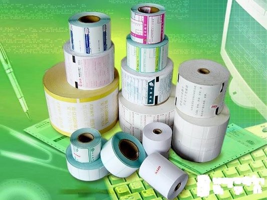 Thermal direto etiquetas adesivas impressas no armazém, logística, produtos eletrônicos