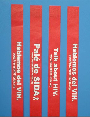 punhos impressos do hospital uso vermelho TYVEK da largura de 21mm, favoráveis ao meio ambiente