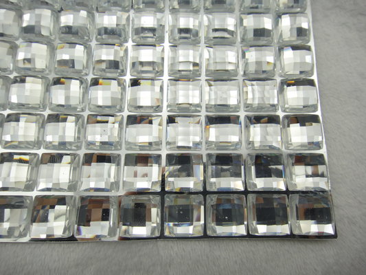 O cristal de rocha autoadesivo da pedra do quadrado do efeito do arco-íris cobre a decoração 10mm x 10mm de ForShoes