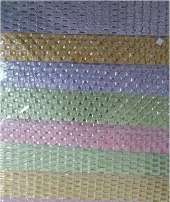 Folhas autoadesivas coloridas do cristal de rocha para o tamanho 10MMx10MM dos vestuários de pano