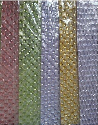 Folhas autoadesivas coloridas do cristal de rocha para o tamanho 10MMx10MM dos vestuários de pano