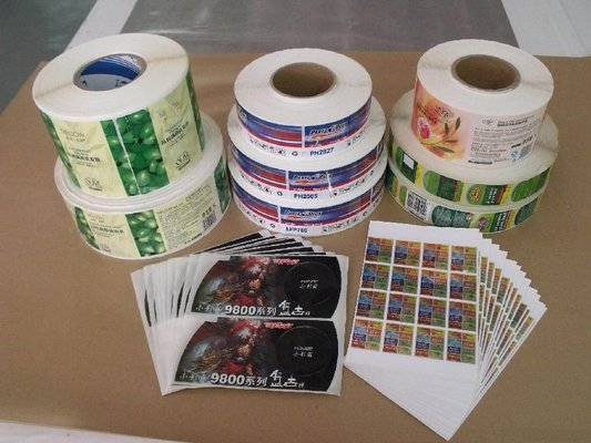 PET etiquetas autoadesivas plásticas da impressão/etiquetas impermeáveis do Gravure para a produção
