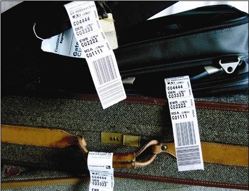 As etiquetas autoadesivas plásticas sintéticas dos PP cobrem para a bagagem/passagem de embarque