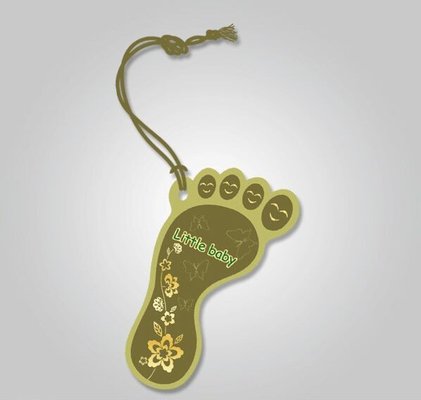 Rope / String Colorful Printing Personalized Hang Tags Baby Foot Shape