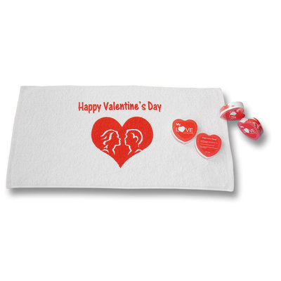 Valentines Gift Heart Beach Towel / Compressed Face Towels Lightweight