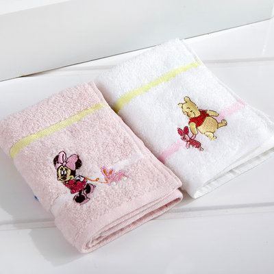 Disney Satin Jacquard Beach Towels / Embroidered Bath Towels Sets Rectangle Shape