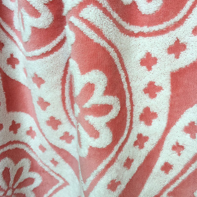 Custom Canada Woven Jacquard Beach Towels For Promotion Shop , 550gsm Weight
