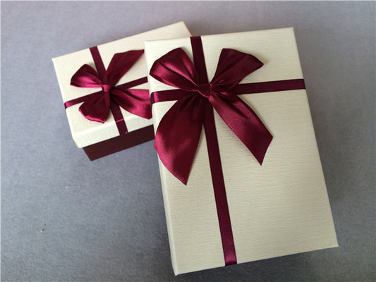 Dots Printing Trays Insert Red Recycled Cardboard Gift Boxes For Chocolate