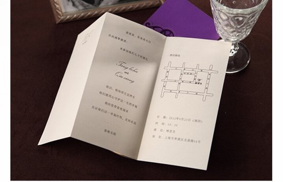 Purple Strong Paper Greeting Card Off Printing 10 * 20cm OEM