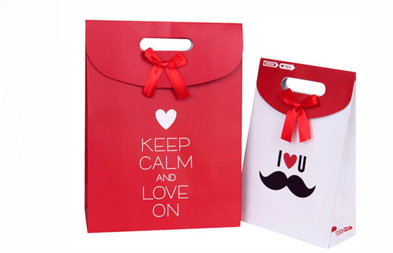 Red Recyclable Handmade Paper Gift Bags With Handles Duplex Board