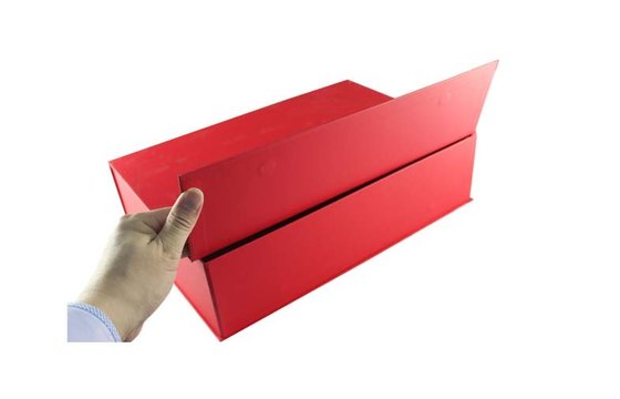 Foldable Cardboard Gift Boxes Magnet Red Gift Box Flat Packaging