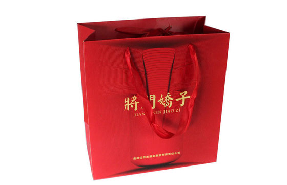 Red Paper Shopping Bags , Matte Laminated Paper Bags With Knotted Handle