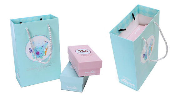 Promotional Gift Recycled Folding Paper Packaging Bags For Cosmetic