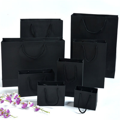 Hot stamping pure black paperboard clothes gift packaging shopping bag supplier