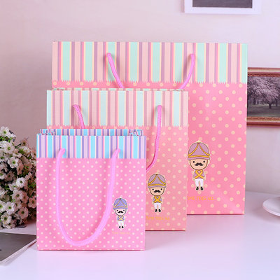 Customised cheap paper bag for children's clothing packaging shopping bags supplier