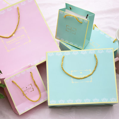 Gold stamping logo printing fashion luxury biodegradable jewelry paper gift bag supplier