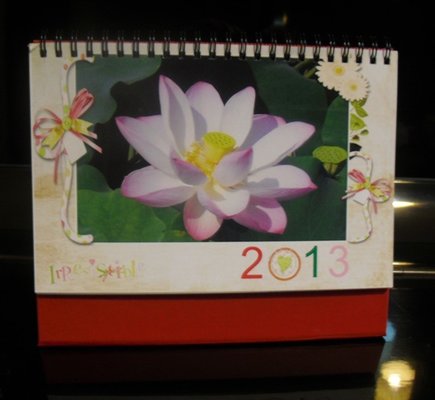 Custom Logo Promotional Calendar,Unique wholesale desk custom cheap printing paper funny desk calendar supplier