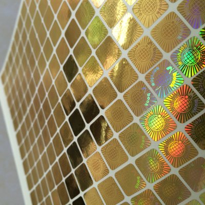 Gold color hologram sticker printing, silver hologram stickers, Full color 3d hologram label,security custom sticker supplier
