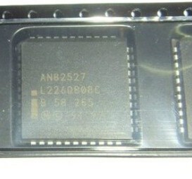 China Brand new AN82527 PLCC44 Car engine control computer repair IC supplier