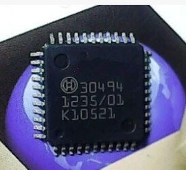 China Brand new Bosch 30494 Car ECU control computer IC Auto ECU Chip supplier