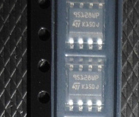 China Brand new 95128 Car ECU EPROM IC SOP8 95128 Auto memory chip supplier