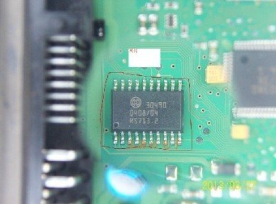China Brand new 30490 BOSCH ECU drive chip 30490 car ignition drive chip supplier