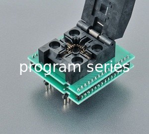 Original ELNEC 70-0329 DIL20/PLCC20 ZIF-CS ClamShell type Bottom 2 rows, 2x 10 pins, square, 0.6x0.6mm, rows spacing 600