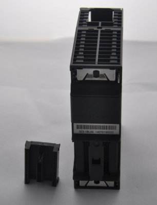 Siemens S7 300 PLC SM323 16 DI 16 DO With Transistor Optical Isolation Controller